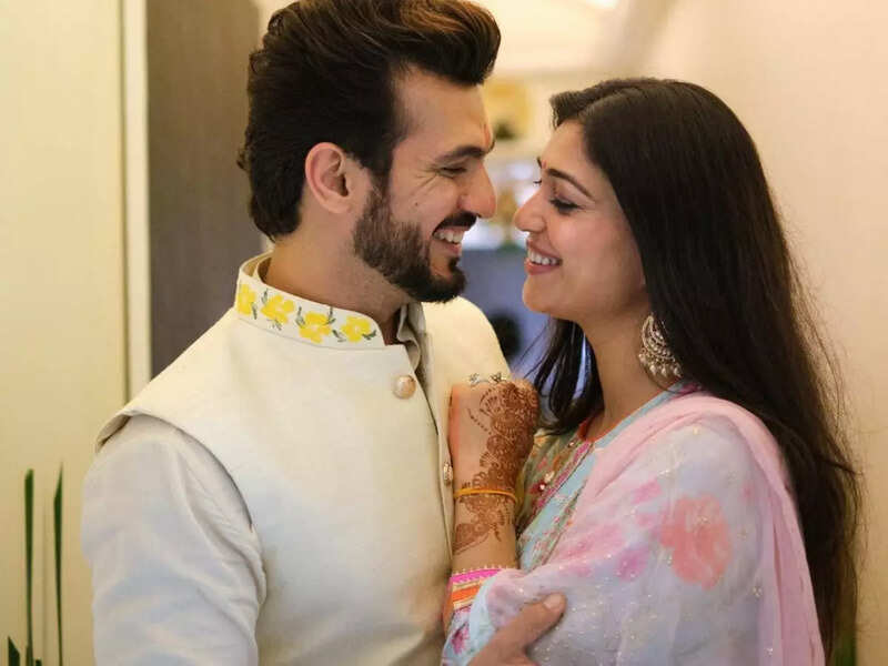 Arjun Bijlani and wife Neha Swami to participate in the reality show Smart Jodi - Times of India
