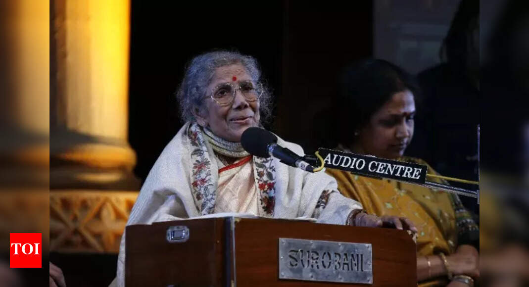 Sandhya Mukhopadhyay: Veteran singer Sandhya Mukhopadhyay passes away ...