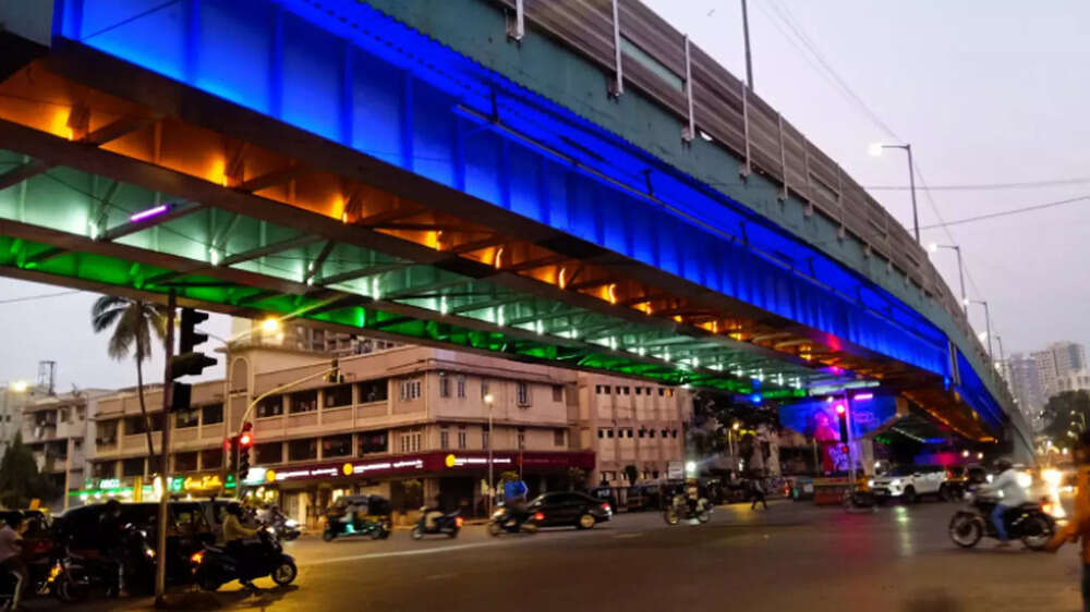 Photos from Mumbai: Goregaon flyover illuminates with colourful ...