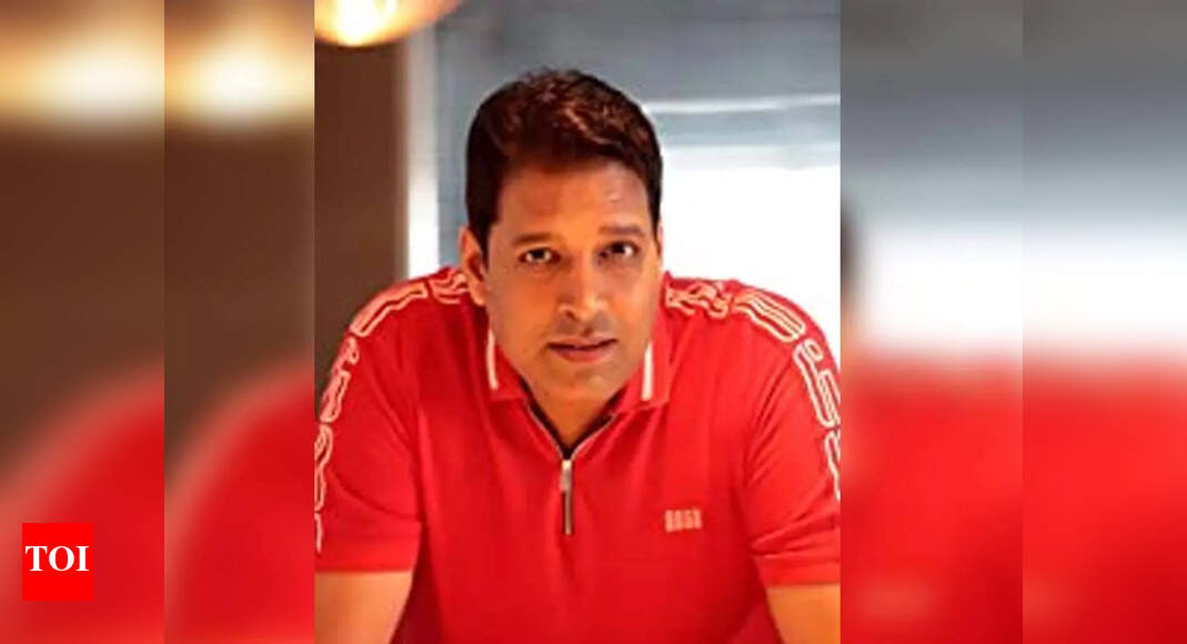 Producer Deepak Mukut announces his next thriller 'Palatwar' | Hindi ...