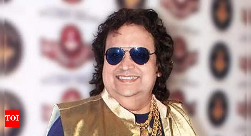 Chalte chalte, mere yeh geet yaad rakhna... | Hindi Movie News - Times ...