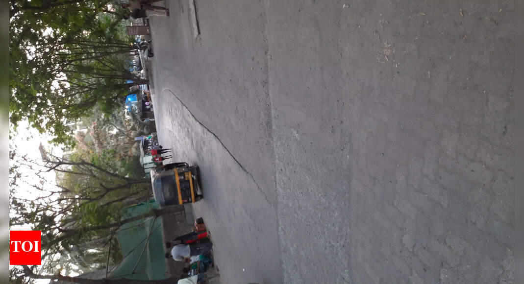 Incomplete road work at shell Colony chembur - Times of India