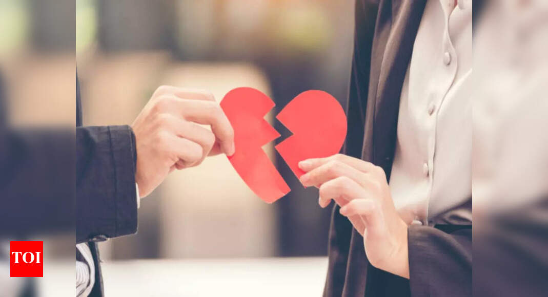 Coping with a heartbreak just after V-Day - Times of India