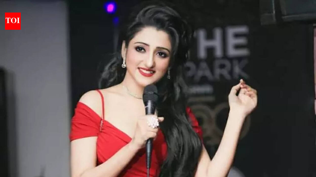 Actress-singer Vinita releases her song in a metaverse | Bengali Movie ...