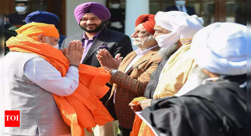 Election round up: PM Narendra Modi meets several prominent Sikh ...