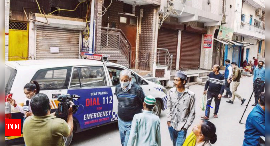 Delhi: Two men who planted IED at Ghazipur identified on camera | Delhi ...