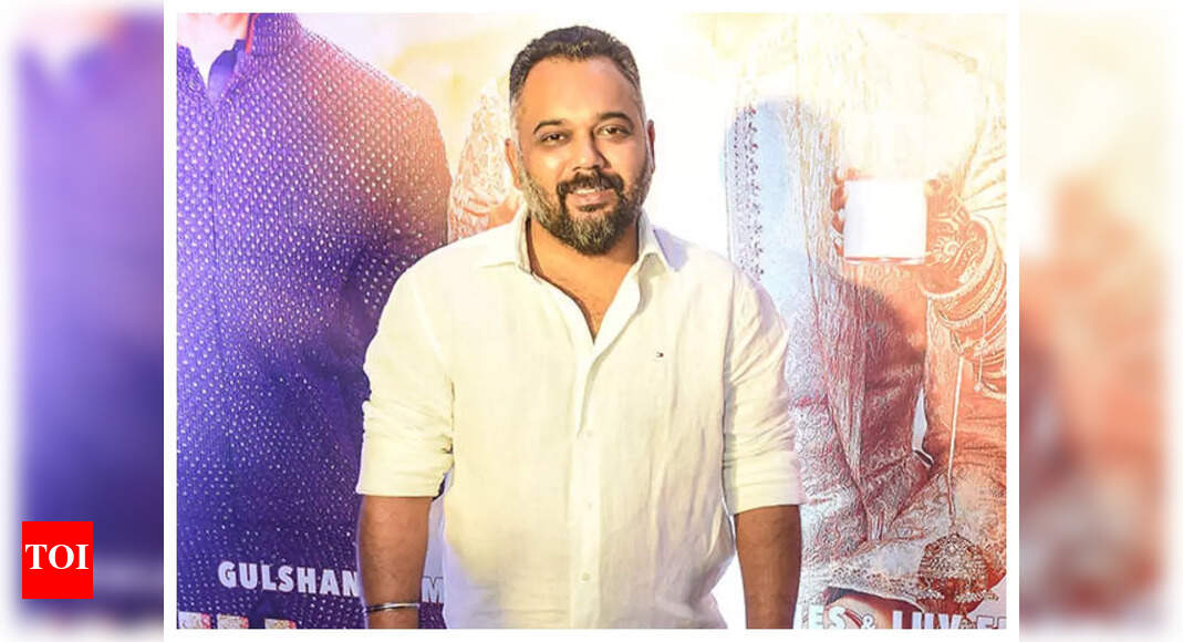 Revealed! Here's a glimpse of Luv Ranjan's ladylove Alisha Vaid whom he ...