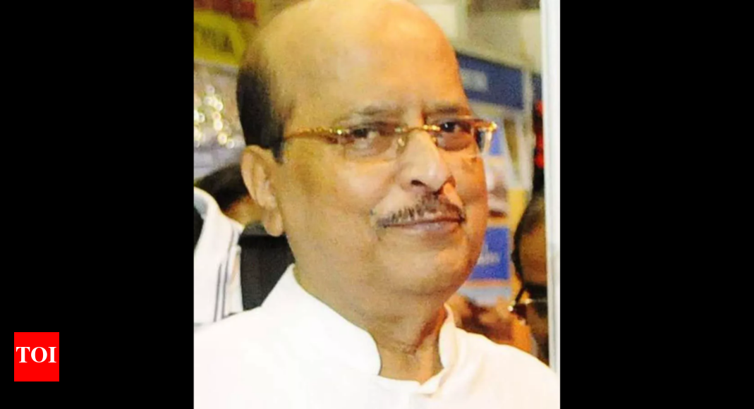 West Bengal minister Sadhan Pande passes away at 72 | Kolkata News ...
