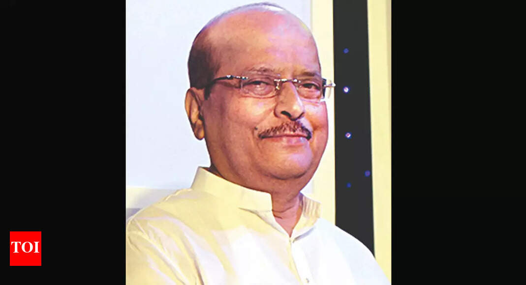 Bengal Minister And 8-time Mla Sadhan Pande Dies At 71 | Kolkata News ...