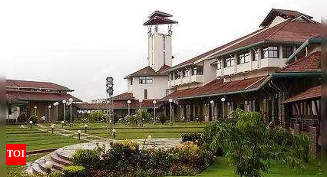 Iim: IIM-Kozhikode records 100% placements in three days | Kozhikode ...