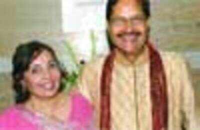 Dr Pradeep Tandon and wife Ragini celebrate 25th marriage anniversary ...