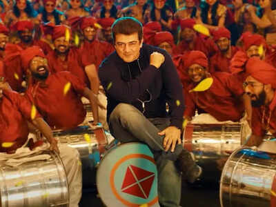 'Valimai' FDFS celebrations! Ajith's film hits the big screens after ...