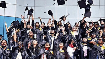1.7 lakh students receive digital degrees at convocation of Delhi ...