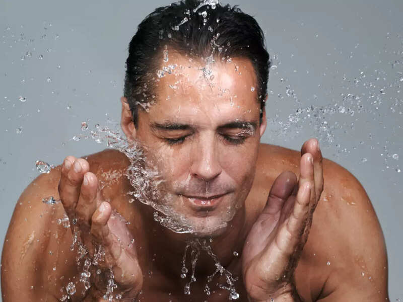 Water for Skin Care: Benefits of including water in skin care