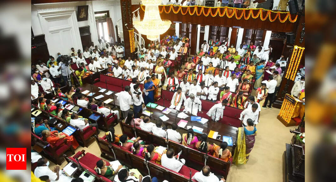 200 councillors take oath in Chennai | Chennai News - Times of India