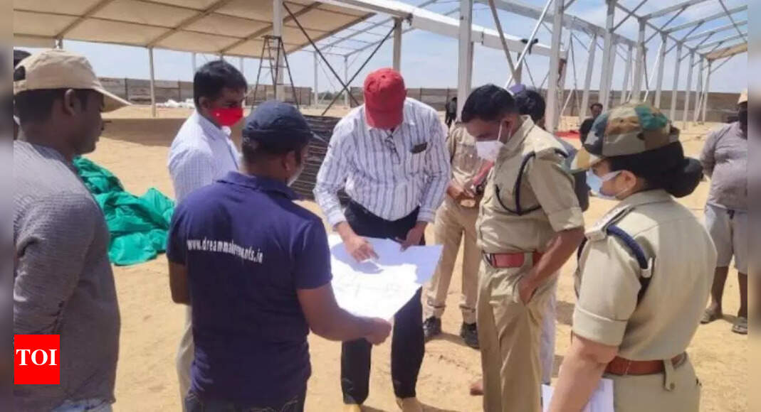 Andhra Pradesh: Anantapur SP reviews security arrangements for finance ...