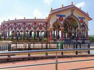 3-D projection mapping is the latest attraction for tourists at Almatti ...