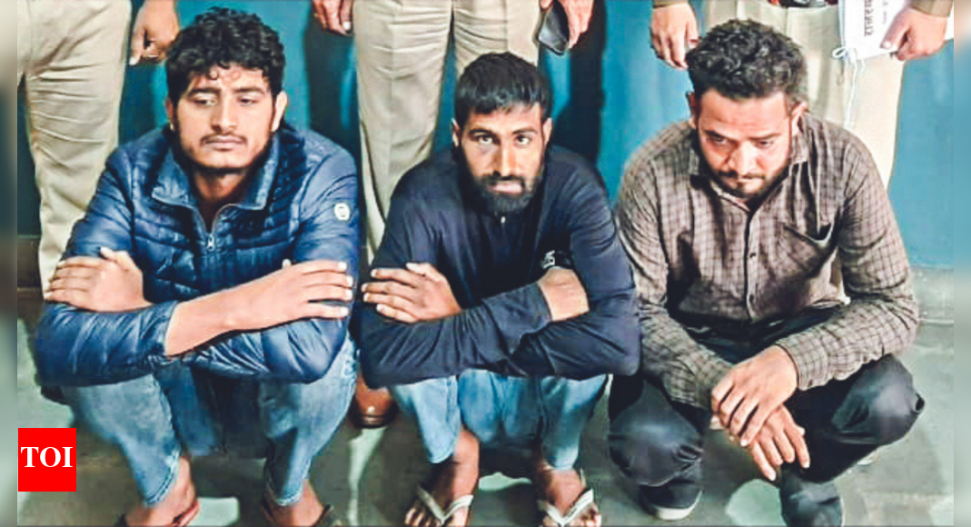 Goon Lures Man On Dating App, Robs 20k | Jaipur News - Times of India