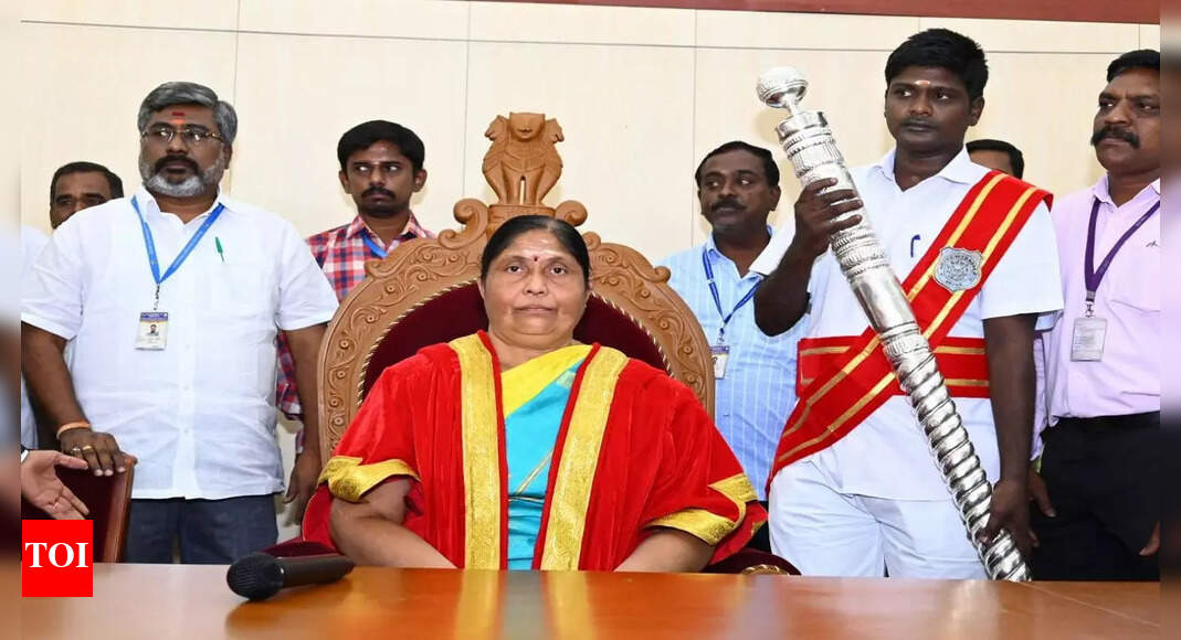Nagarathinam sworn in as Erode mayor | Erode News - The Times of India