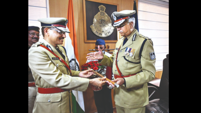 Saxena: Sudhir Saxena Takes Over As Dgp | Bhopal News - Times of India