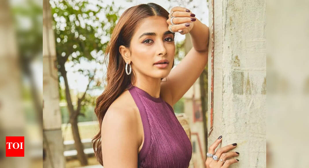 Pics: Pooja Hegde in bodycon midi dress looks jaw-dropping for the ...