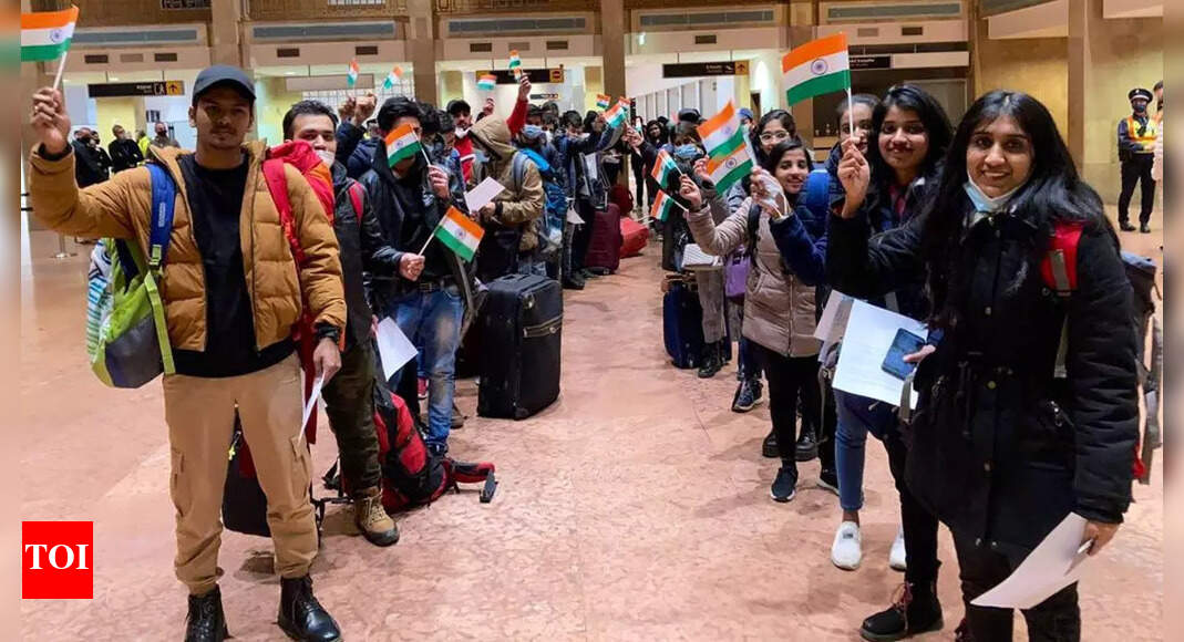 Super 30 oversees execution of 'Operation Ganga' in Hungary | India ...