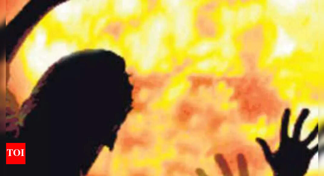 Uttar Pradesh: 10 students injured in gas cylinder explosion in ...