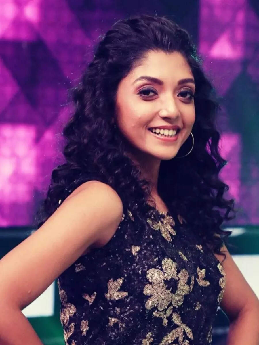 Devlina Kumar wows fans with her fashion choices | Times of India