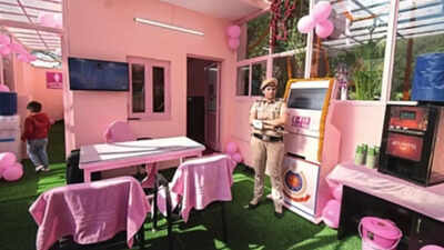 Delhi: Police stations of, by and for women on special day | Delhi News ...