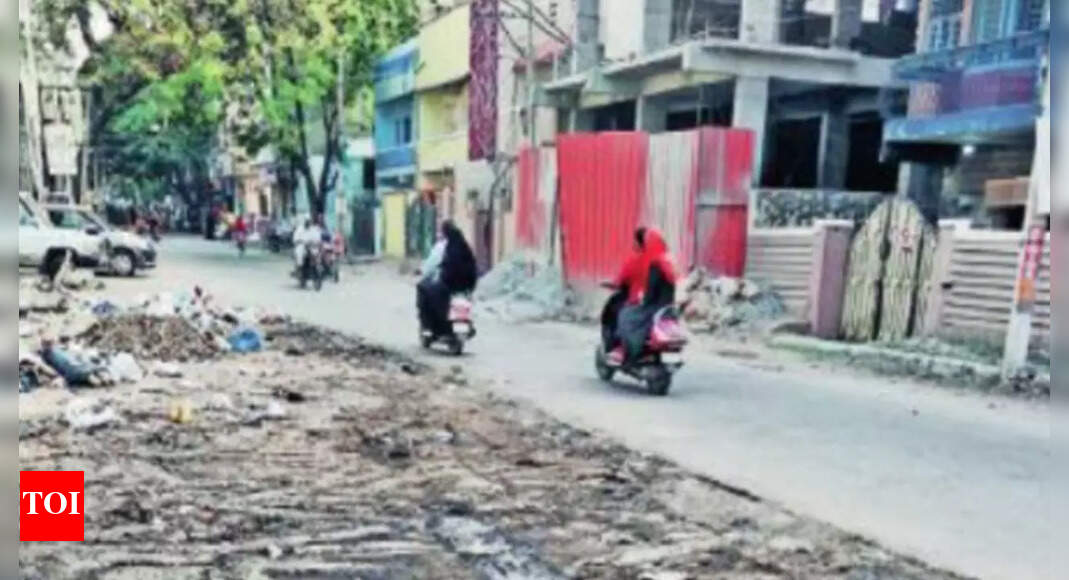 Unattended garbage dump at Fatehdarwaza finally cleared | Hyderabad ...