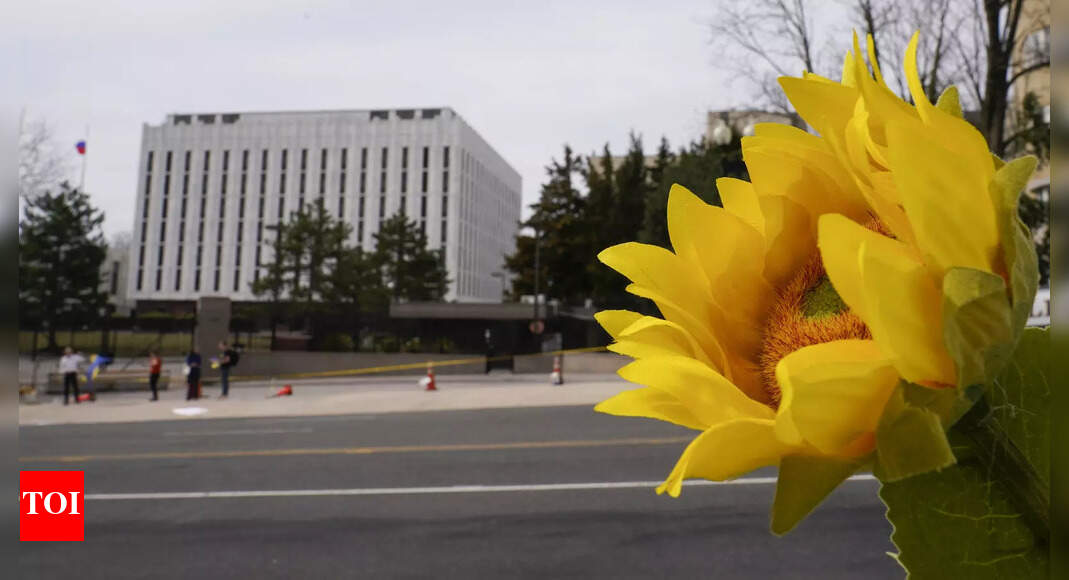 Russia: Russia may be using unguided, 'dumb' bombs in Ukraine war: US ...