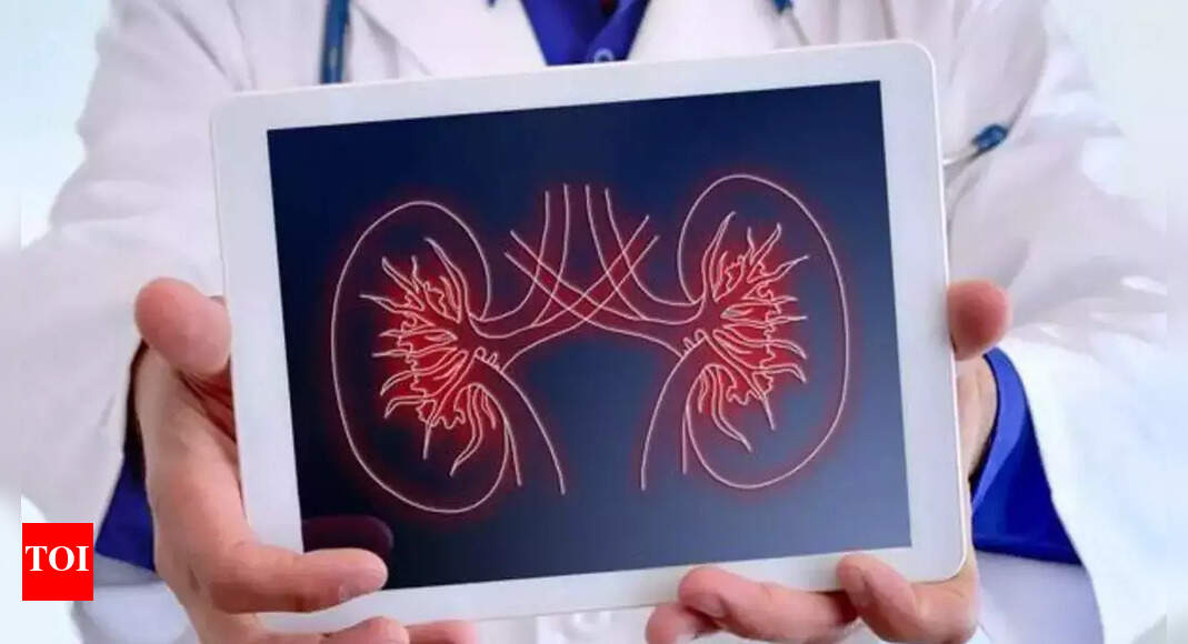 Swelling Around Eyes, Legs? Could Be Chronic Kidney Disease: Docs ...