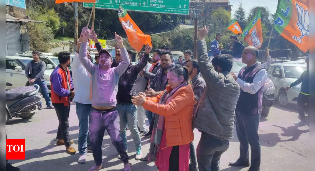 Uttarakhand assembly elections 2022: BJP leads in 44 seats, Congress 22 ...