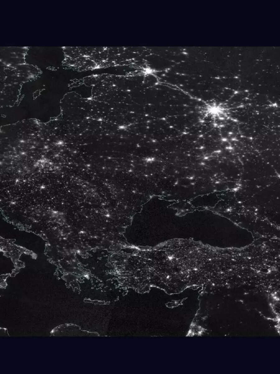 NASA satellite images show Ukraine has plunged into darkness | Times Now