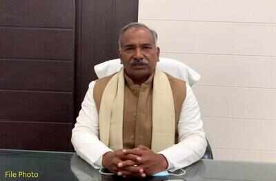 Arvind Pandey breaks the jinx of 'edu min never winning polls in U ...