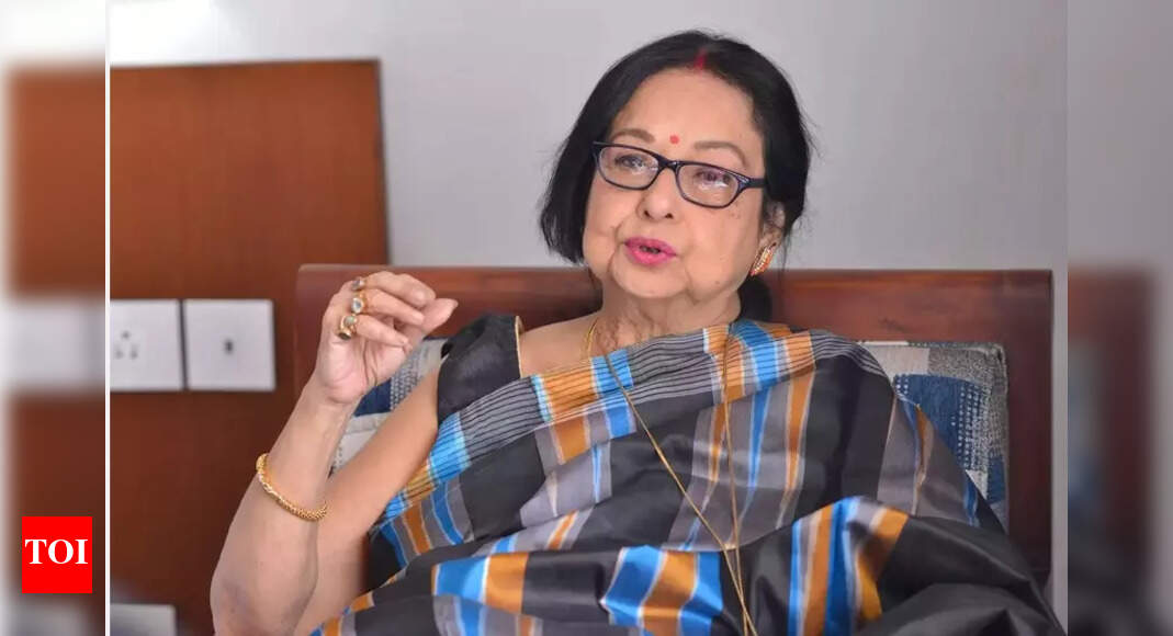 Madhabi Mukherjee returns to shoot after two years with a solo ...