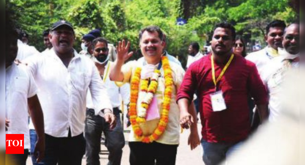 Large-scale shift of traditional Curchorem BJP voters to Congress cause ...