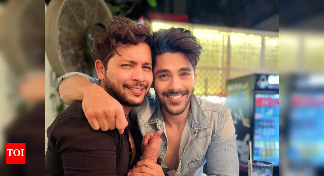 Bigg Boss 15’s Simba Nagpal and Nishant Bhat share laughter and kisses as they reunite; fans say ...