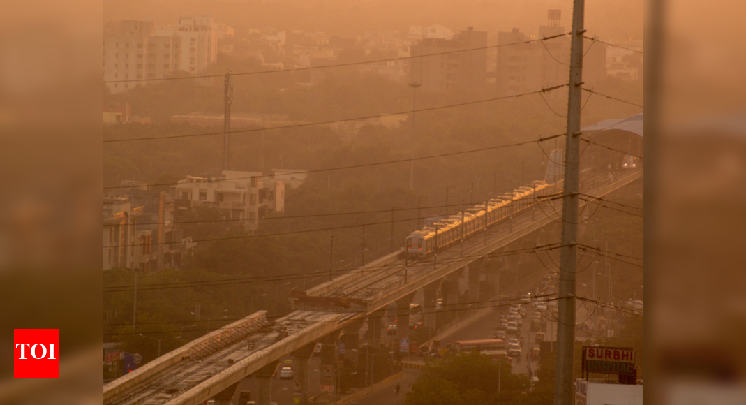 Air pollution linked to symptoms of depression in adolescents: Study ...