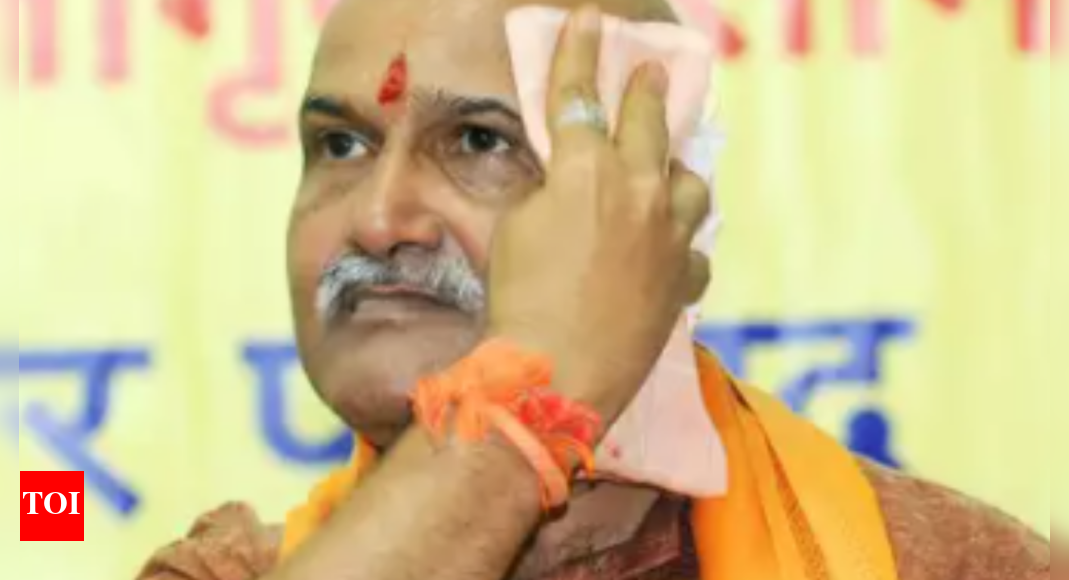 Mutalik: Mutalik To File Contempt Of Court Against Cfi Chief | Hubballi ...