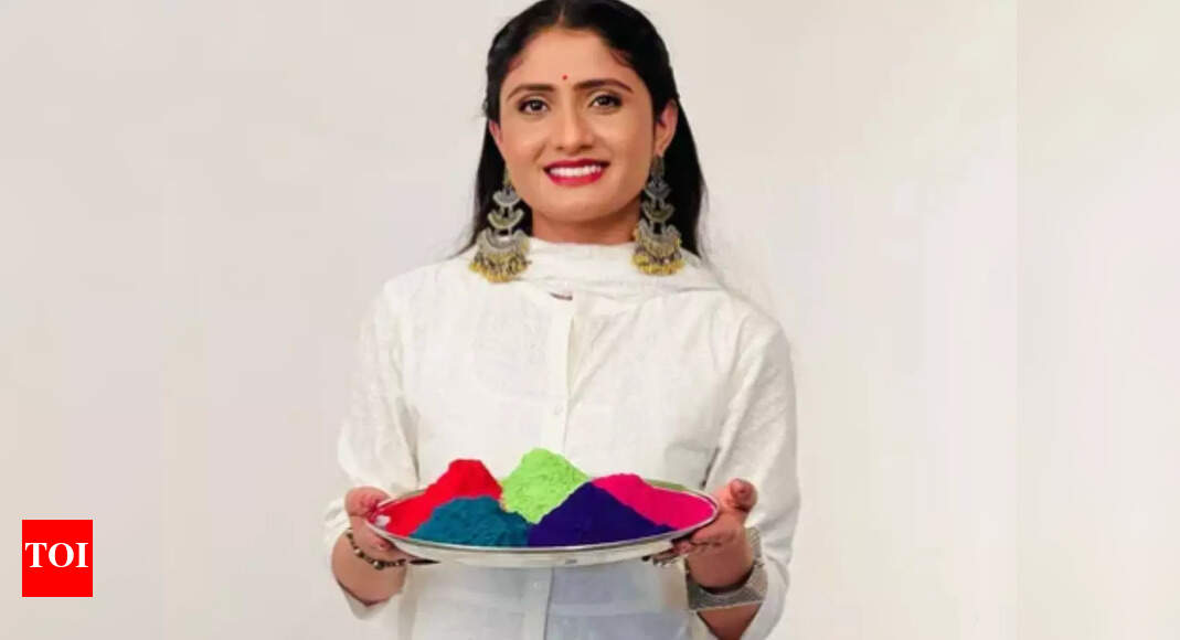 Photo: Geeta Rabari stuns in her all-white ethnic outfit as she sends ...