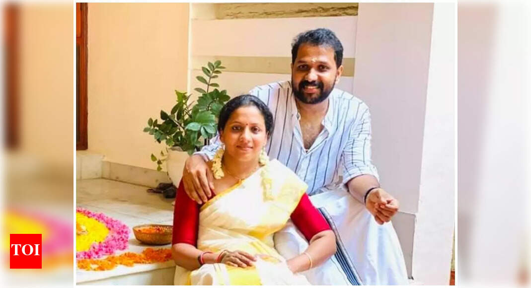 Director Arun Gopy and wife blessed with twins | Malayalam Movie News ...