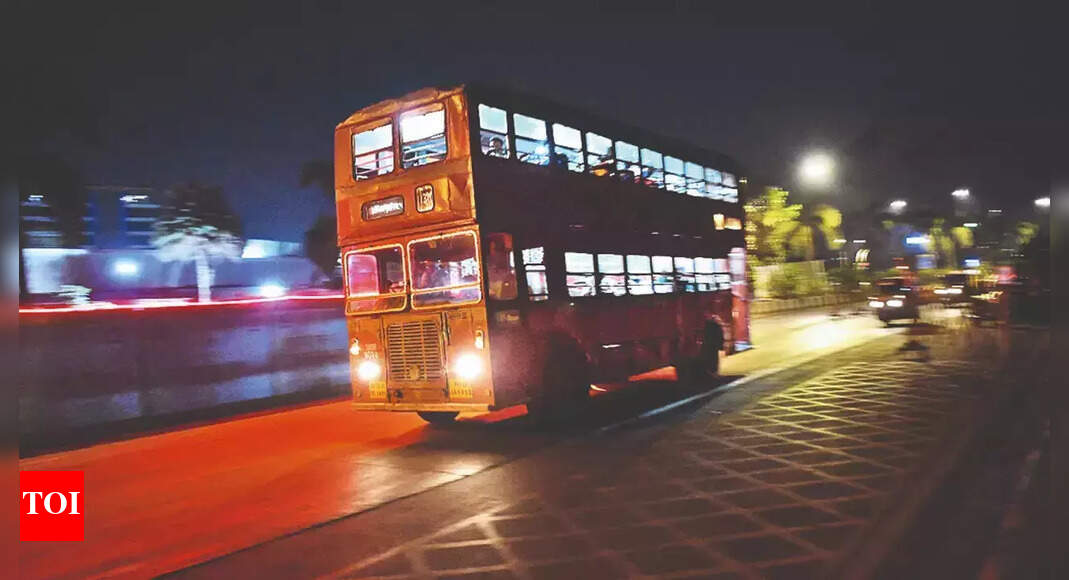 3.5k Commuters Use Best Night Bus Service | Mumbai News - Times of India
