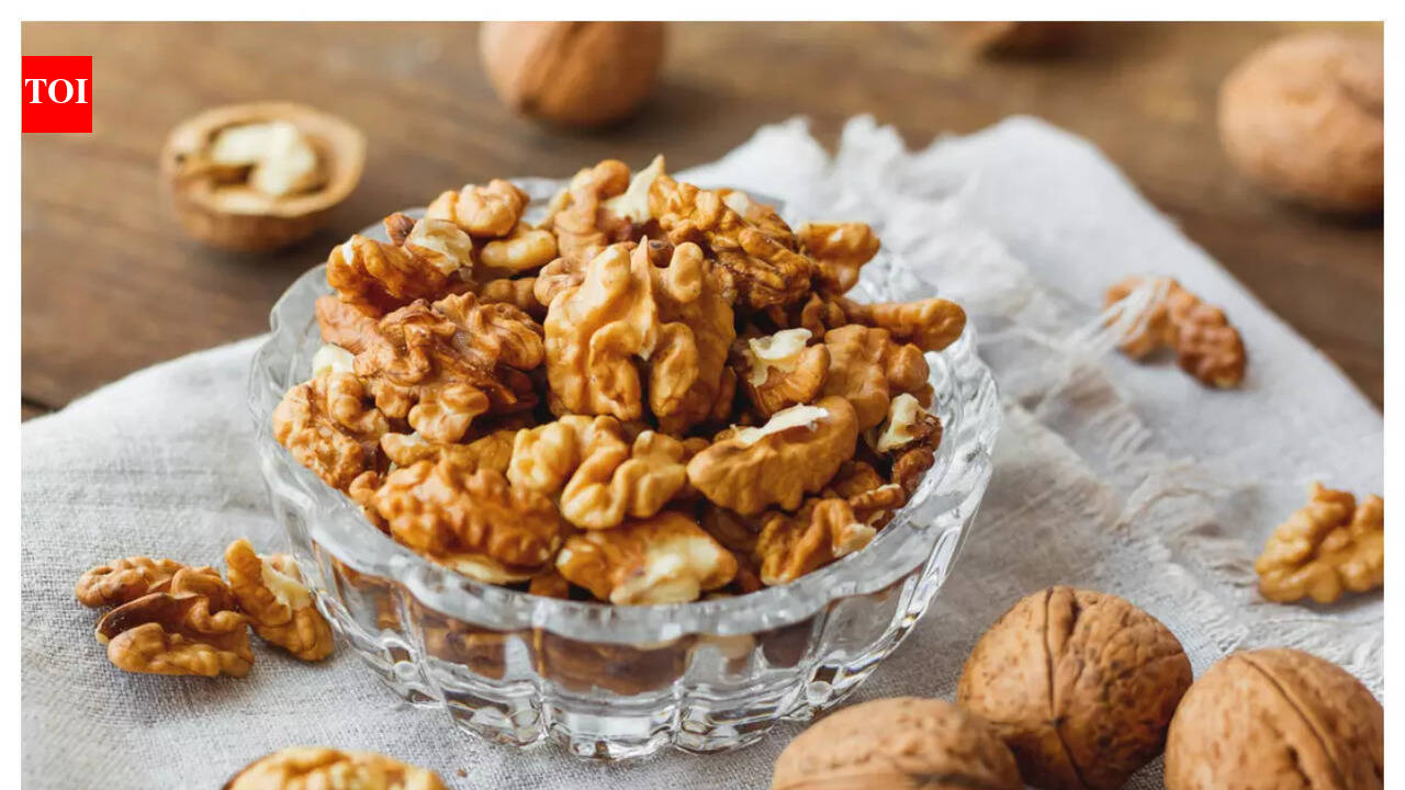 Why a handful of walnuts is all you need to boost omega 3 levels