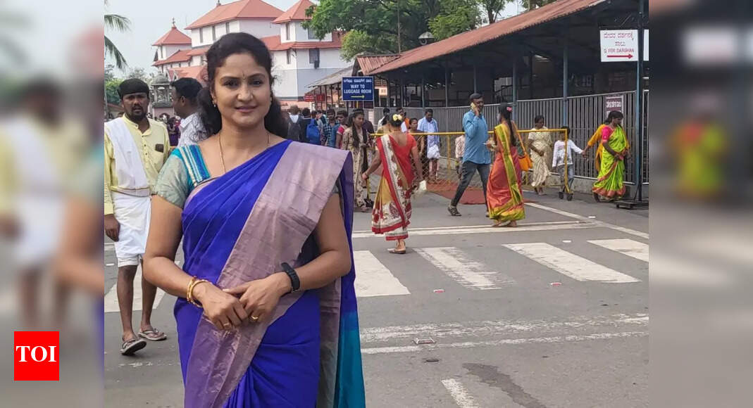 Sapna Deekshith visits Dharmasthala temple after quitting daily soap ‘Kamali’ - Times of India