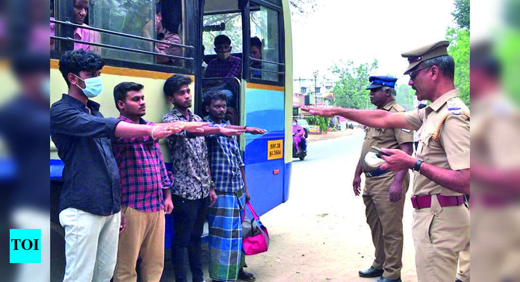 Police Make People Travelling On Bus Footboards Take Oath | Coimbatore ...