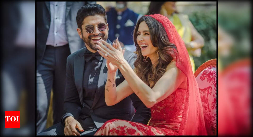 Farhan Akhtar drops a mushy post for wife Shibani Dandekar as they ...
