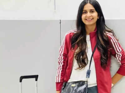 PHOTO! Kinjal Dave heads off to the USA for her live shows | Gujarati ...