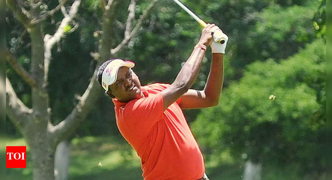 Shankar Das turns back clock at DGC with 67 to emerge joint leader ...