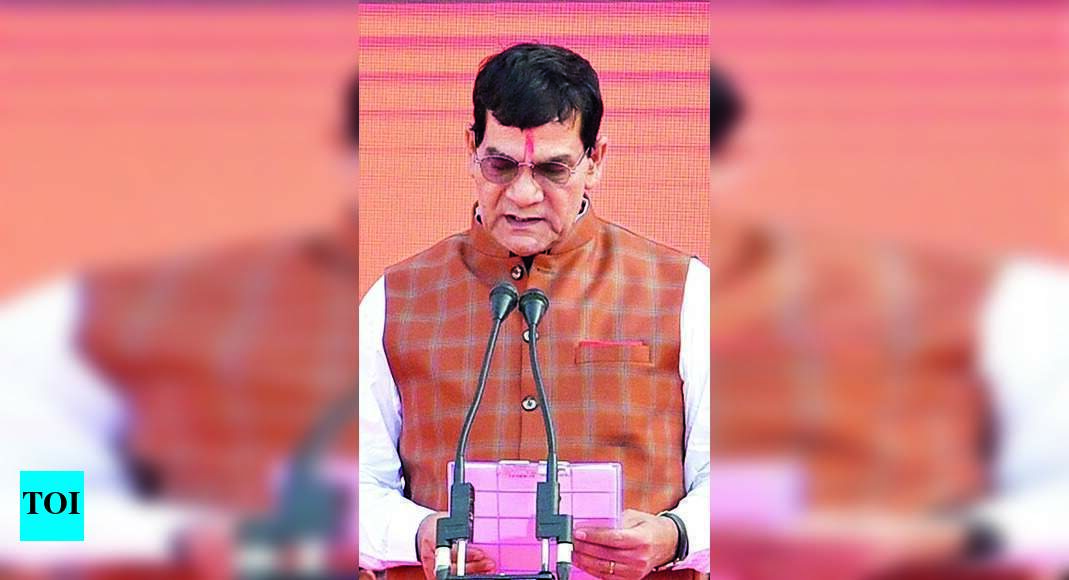 Ias: Ex-gujarat Ias Officer Sworn In As Up Minister | Ahmedabad News ...